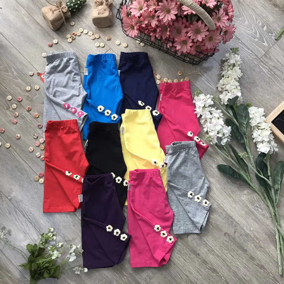 BÁN SỈ Quần legging 3 hoa size bé